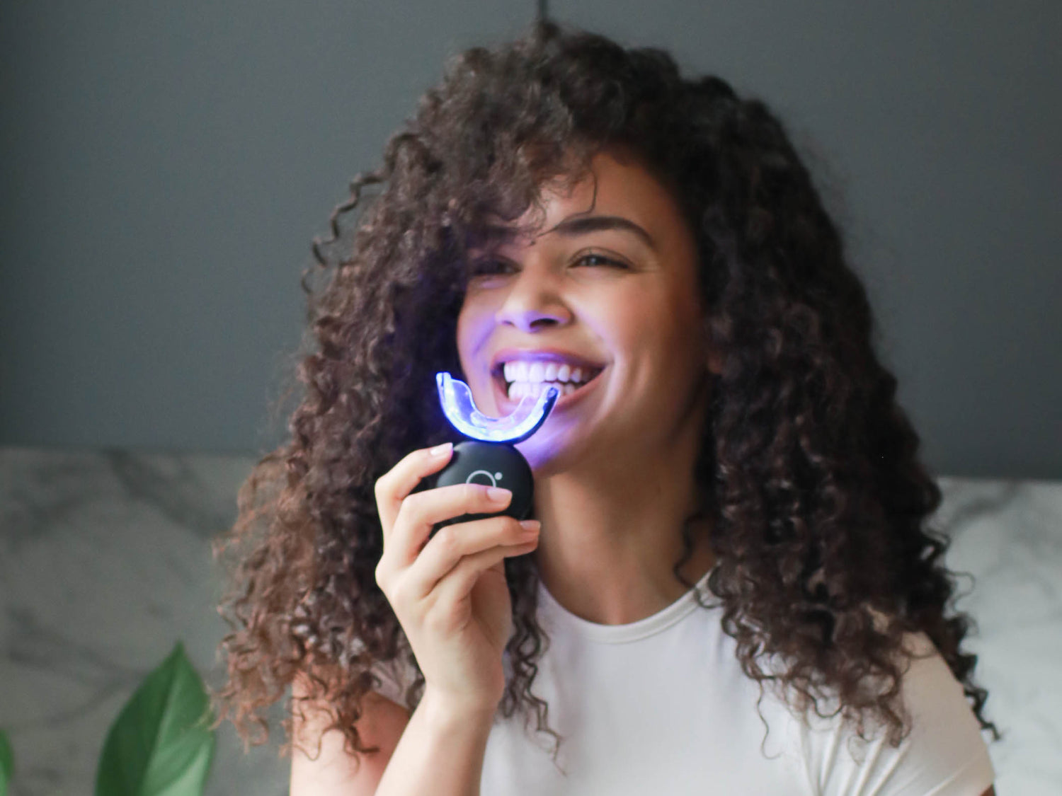 Whiten Your Teeth Safely and Effectively with the MOON LED Teeth White ...